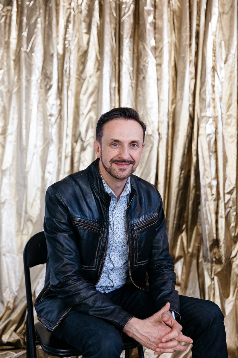 State Theatre Company shines a gaslight on power and identity in 2020 ...